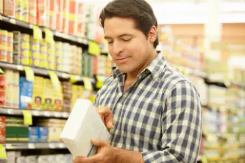 Gemeinsam Mythen iwwer gesond Ernärung, déi Dir wahrscheinlech gleeft