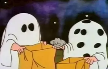 Sheekada sirta ah ee mugdiga ah ee 'Charlie Brown Halloween Special' - Charlie Brown oo helaya dhagax on It's The Great Pumpkin, Charlie Brown!