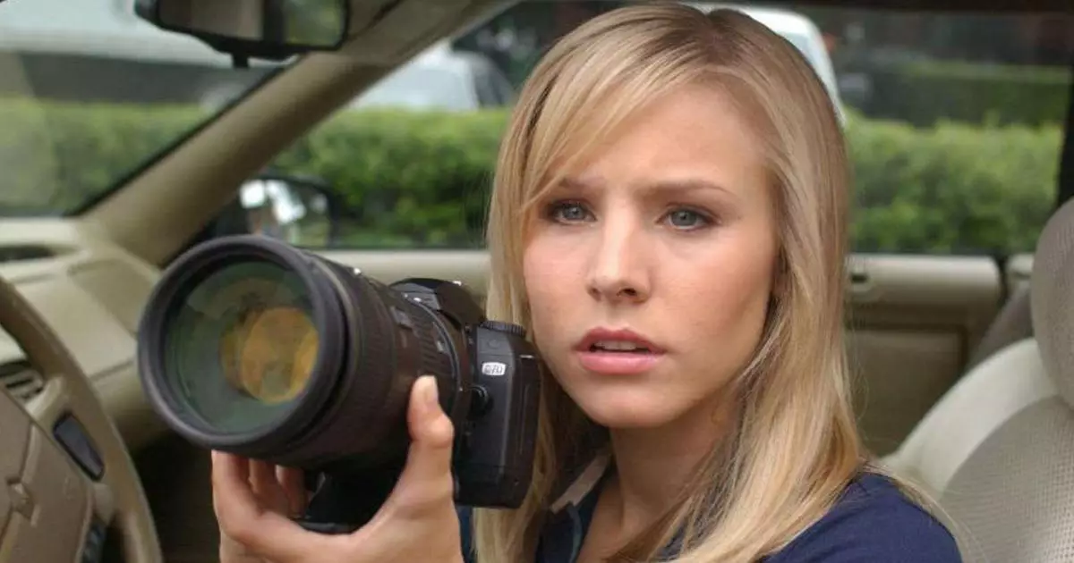 Veronica Mars předběhla svou dobu (přesto bláznivě datované)