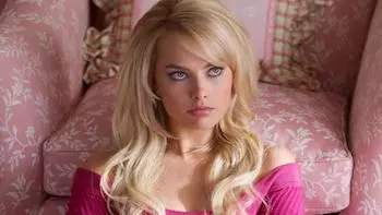 Margot Robbie si hraje na Barbie (Ano, existuje film o Barbie)