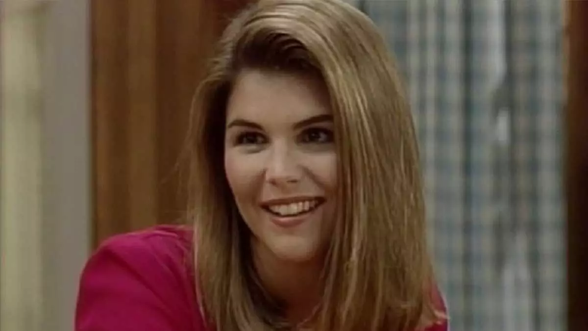 Lafiya, Menene Tare da ku Mutane da 'Aunt Becky?'