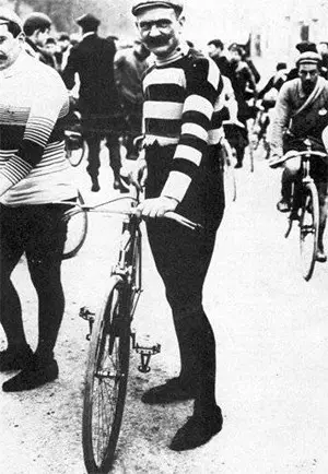 The Violent, Deranged Origin Story Of The Tour de France - biker Hippolyte Aucouturier, sing katon Wario lan ngapusi ing balapan Tour de France awal