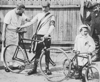 The Violent, Deranged Origin The Tour de France - Maurice Garin, Frantziako Tourreko lehiakide hasierako bat