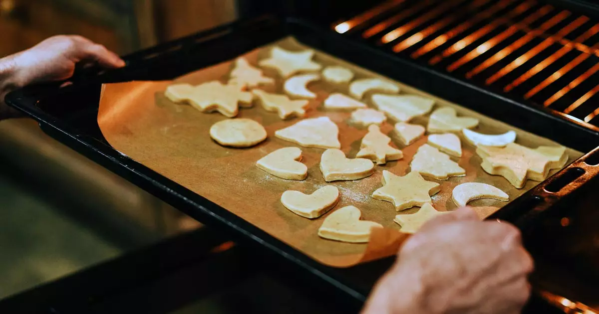 Omobirin Din Òkú Grandpa sinu Cookies, kikọ sii Re To Class