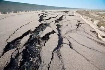 5 tikri žmonės, kurie netyčia išperėjo supervilioto siužetus