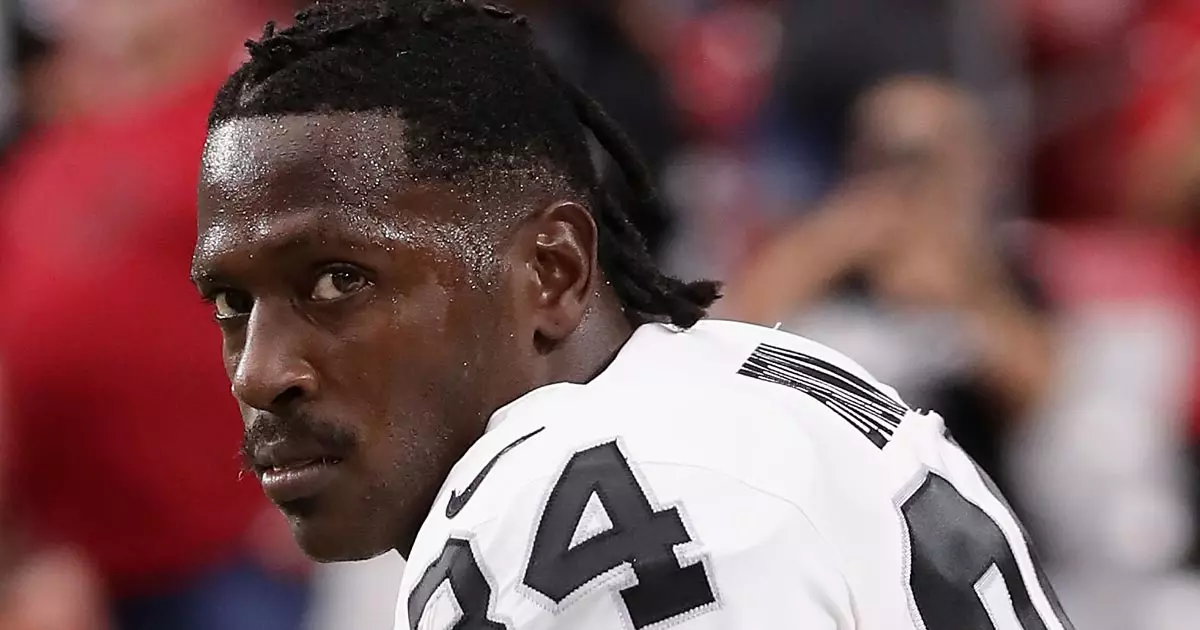 Antonio Brown Saga, Kubantu Batareba Umupira